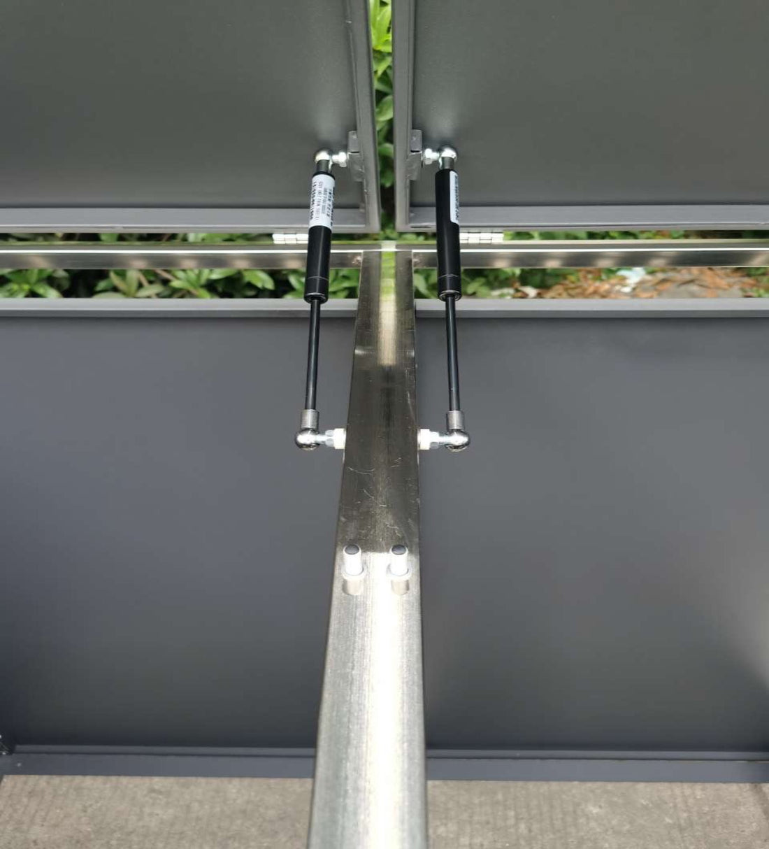 SET of 2 gas springs for DIY garbage bin boxes – My Muelltonne